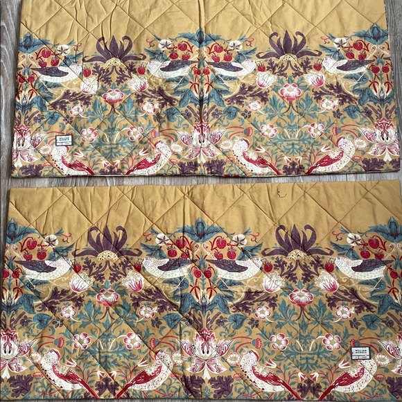 William Morris | Bedding | William Morris King Shams Set 2 Strawberry ...